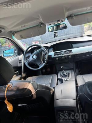 Черный БМВ 525 2003 в Елгава, объемом двигателя 2.50 л и пробегом 330 тыс. км за 2100 €, фото 6 на AUTOMOTO.COM.LV