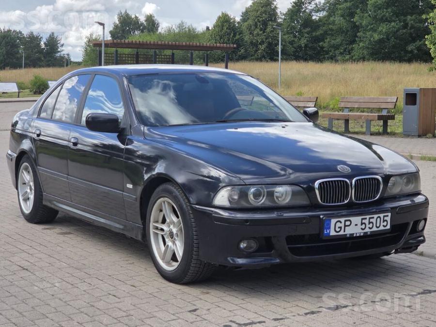 Melns BMW 525 2003 Tukums, ar dzinēja tilpumu 2.50 L un nobraukumu 285 tūkst. km par 4000 €, foto 4 vietnē AUTOMOTO.COM.LV