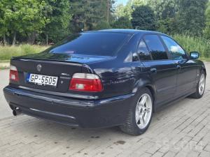 Melns BMW 525 2003 Tukums, ar dzinēja tilpumu 2.50 L un nobraukumu 285 tūkst. km par 4000 €, foto 5 vietnē AUTOMOTO.COM.LV