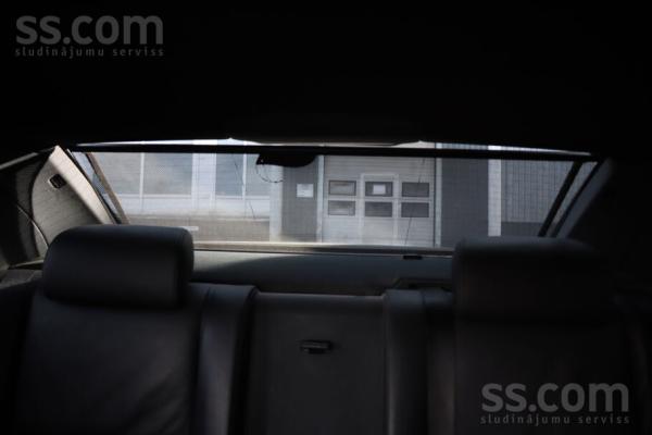 Black BMW 525 2004 in Aizkraukle, with an engine capacity of 2.50 L and mileage of 0 thousand km for 4990 €, photo 5 on AUTOMOTO.COM.LV