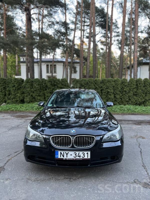 Black BMW 525 2004 in Riga, with an engine capacity of 2.50 L and mileage of 414 thousand km for 10000 €, photo 1 on AUTOMOTO.COM.LV