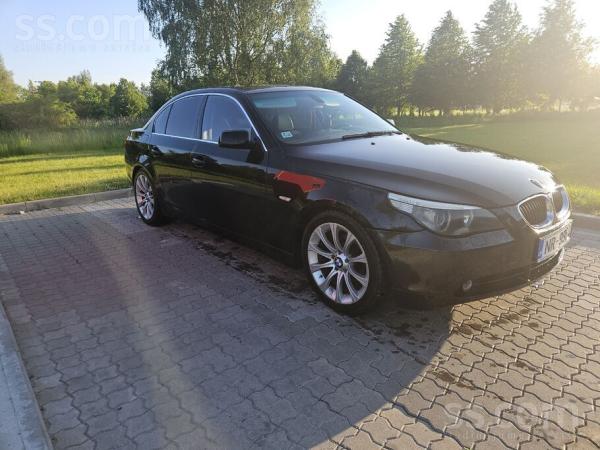 Black BMW 525 2004 in Liepaja, with an engine capacity of 2.50 L and mileage of 420 thousand km for 3300 €, photo 1 on AUTOMOTO.COM.LV