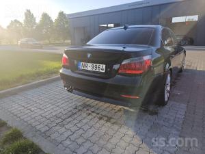 Black BMW 525 2004 in Liepaja, with an engine capacity of 2.50 L and mileage of 420 thousand km for 3300 €, photo 5 on AUTOMOTO.COM.LV