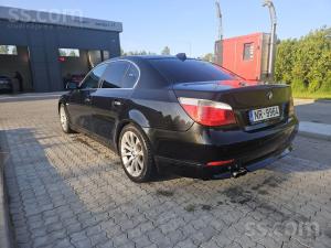 Black BMW 525 2004 in Liepaja, with an engine capacity of 2.50 L and mileage of 420 thousand km for 3300 €, photo 6 on AUTOMOTO.COM.LV