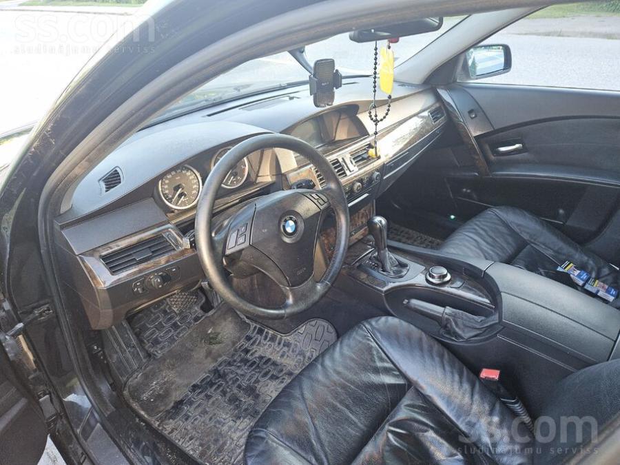 Black BMW 525 2004 in Liepaja, with an engine capacity of 2.50 L and mileage of 420 thousand km for 3300 €, photo 9 on AUTOMOTO.COM.LV