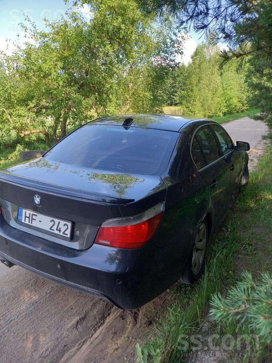 Black BMW 525 2004 in Jelgava, with an engine capacity of 2.50 L and mileage of 370 thousand km for 3100 €, photo 5 on AUTOMOTO.COM.LV