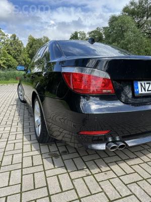 Melns BMW 525 2004 Krāslava, ar dzinēja tilpumu 2.50 L un nobraukumu 299 tūkst. km par 4950 €, foto 3 vietnē AUTOMOTO.COM.LV
