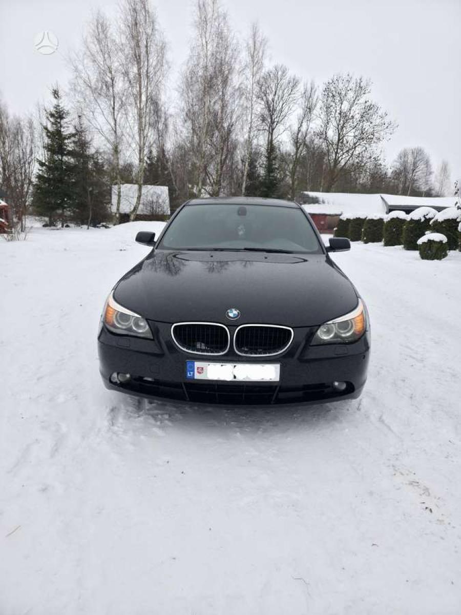 Black BMW 525 2004 in Alytus, with an engine capacity of 2.50 L and mileage of 404 thousand km for 4200 €, photo 3 on AUTOMOTO.COM.LV