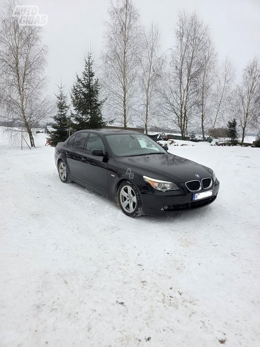 Black BMW 525 2004 in Alytus, with an engine capacity of 2.50 L and mileage of 403 thousand km for 4200 €, photo 1 on AUTOMOTO.COM.LV