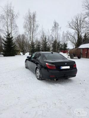 Black BMW 525 2004 in Alytus, with an engine capacity of 2.50 L and mileage of 403 thousand km for 4200 €, photo 4 on AUTOMOTO.COM.LV