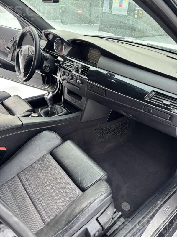 Melns BMW 525 2004 Rīga, ar dzinēja tilpumu 2.50 L un nobraukumu 435 tūkst. km par 3300 €, foto 7 vietnē AUTOMOTO.COM.LV