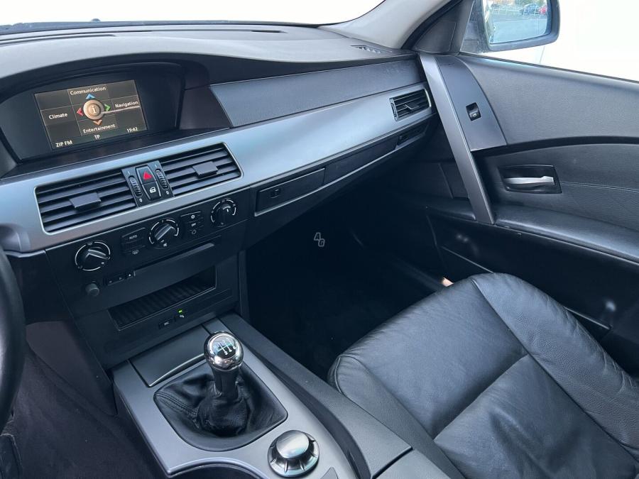 Black BMW 525 2004 in Vilnius, with an engine capacity of 2.50 L and mileage of 350 thousand km for 1750 €, photo 14 on AUTOMOTO.COM.LV