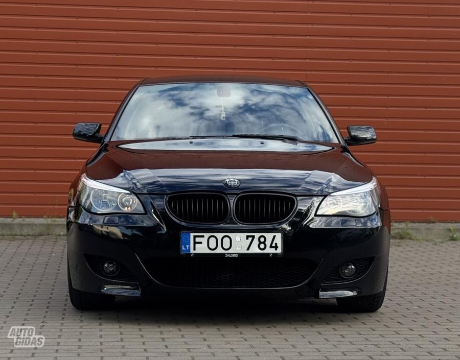 Melns BMW 525 2004 Kauņa, ar dzinēja tilpumu 2.50 L un nobraukumu 222 tūkst. km par 2900 €, foto 1 vietnē AUTOMOTO.COM.LV