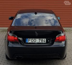 Melns BMW 525 2004 Kauņa, ar dzinēja tilpumu 2.50 L un nobraukumu 222 tūkst. km par 2900 €, foto 3 vietnē AUTOMOTO.COM.LV