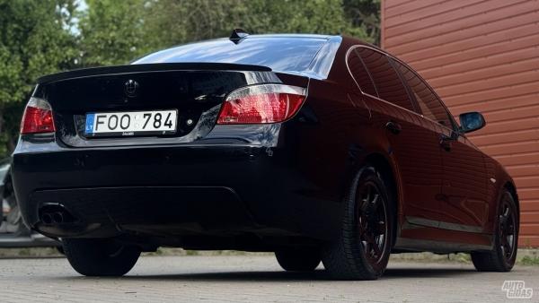 Black BMW 525 2004 in Kaunas, with an engine capacity of 2.50 L and mileage of 222 thousand km for 2900 €, photo 5 on AUTOMOTO.COM.LV