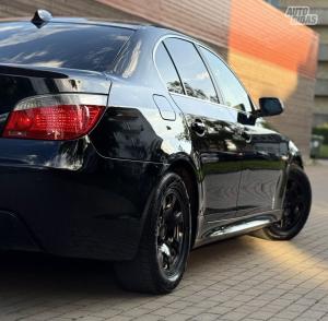 Melns BMW 525 2004 Kauņa, ar dzinēja tilpumu 2.50 L un nobraukumu 222 tūkst. km par 2900 €, foto 11 vietnē AUTOMOTO.COM.LV