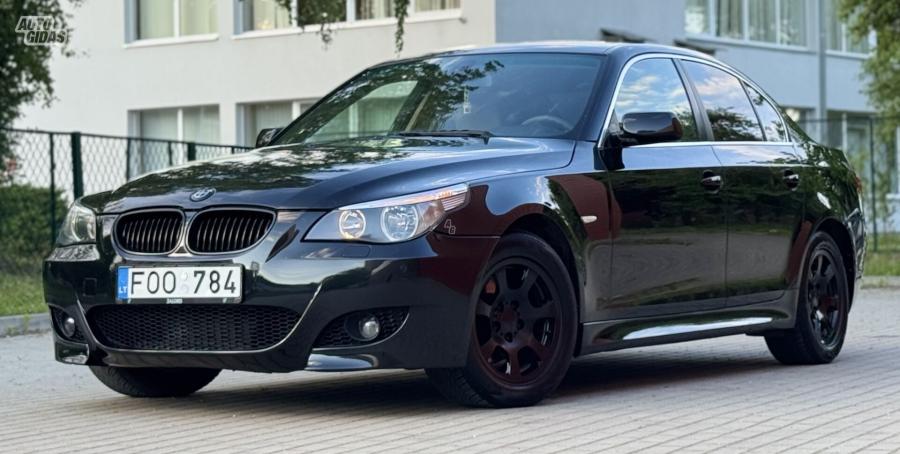 Melns BMW 525 2004 Kauņa, ar dzinēja tilpumu 2.50 L un nobraukumu 222 tūkst. km par 2900 €, foto 13 vietnē AUTOMOTO.COM.LV