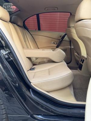 Melns BMW 525 2004 Kauņa, ar dzinēja tilpumu 2.50 L un nobraukumu 222 tūkst. km par 2900 €, foto 22 vietnē AUTOMOTO.COM.LV