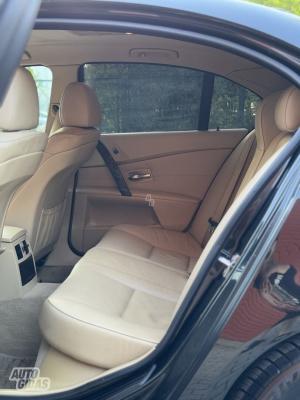 Melns BMW 525 2004 Kauņa, ar dzinēja tilpumu 2.50 L un nobraukumu 222 tūkst. km par 2900 €, foto 24 vietnē AUTOMOTO.COM.LV