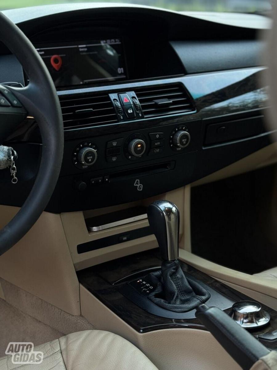 Melns BMW 525 2004 Kauņa, ar dzinēja tilpumu 2.50 L un nobraukumu 222 tūkst. km par 2900 €, foto 25 vietnē AUTOMOTO.COM.LV
