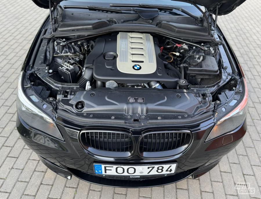 Melns BMW 525 2004 Kauņa, ar dzinēja tilpumu 2.50 L un nobraukumu 222 tūkst. km par 2900 €, foto 26 vietnē AUTOMOTO.COM.LV