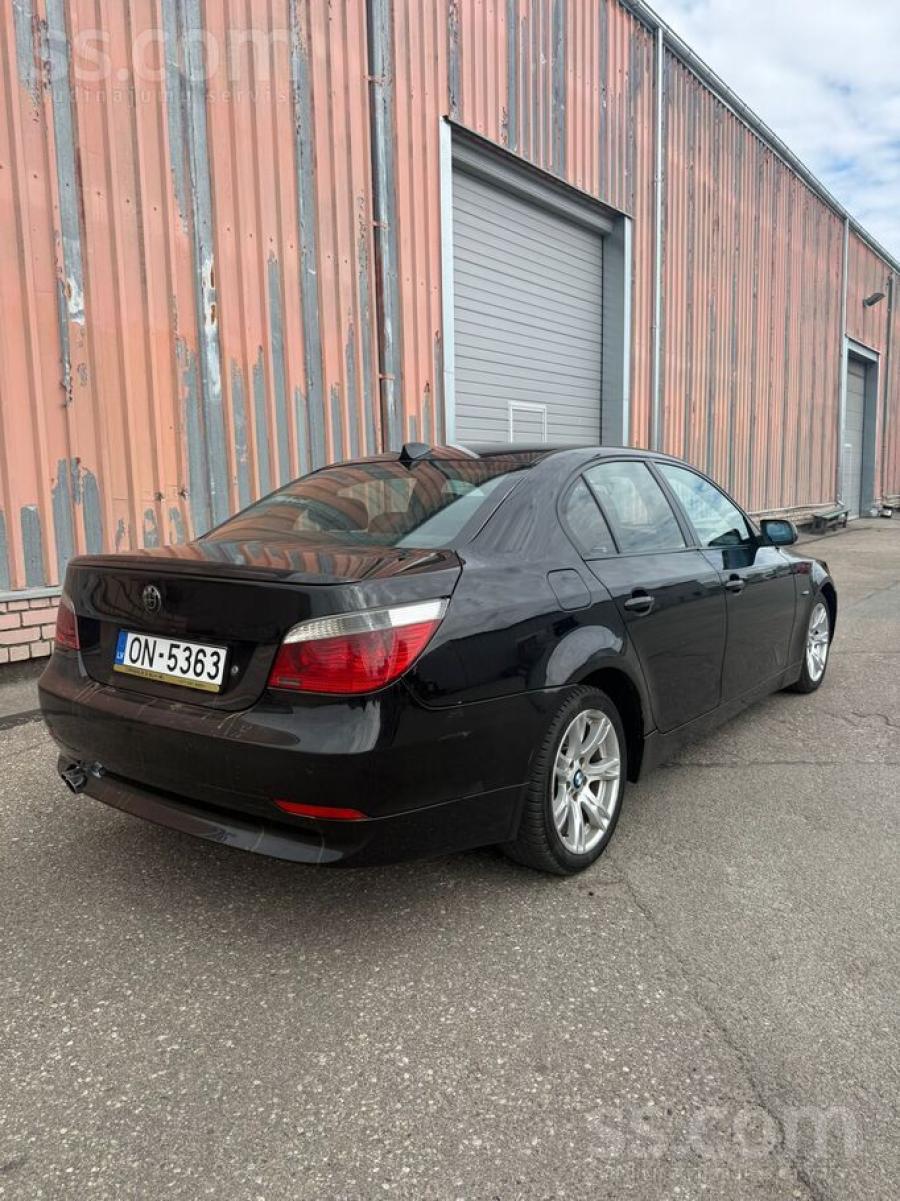 Black BMW 525 2004 in Riga, with an engine capacity of 2.50 L and mileage of 0 thousand km for 3900 €, photo 5 on AUTOMOTO.COM.LV