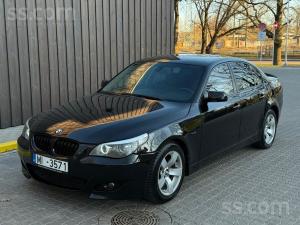 Black BMW 525 2004 in Riga, with an engine capacity of 2.50 L and mileage of 0 thousand km for 3290 €, photo 3 on AUTOMOTO.COM.LV