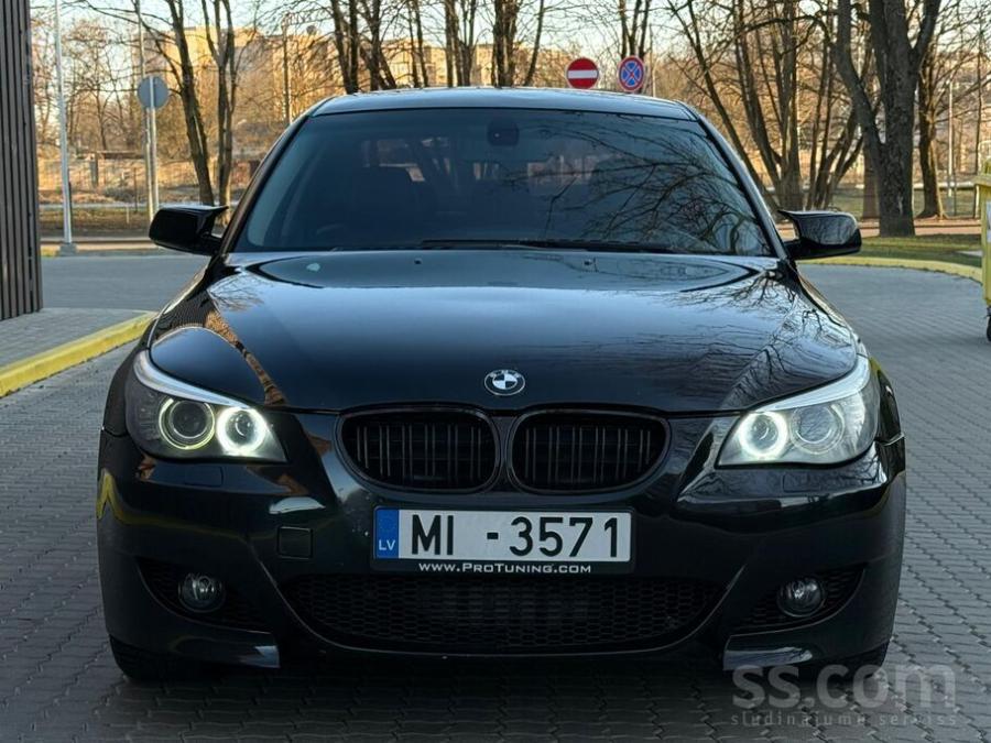Black BMW 525 2004 in Riga, with an engine capacity of 2.50 L and mileage of 0 thousand km for 3290 €, photo 12 on AUTOMOTO.COM.LV