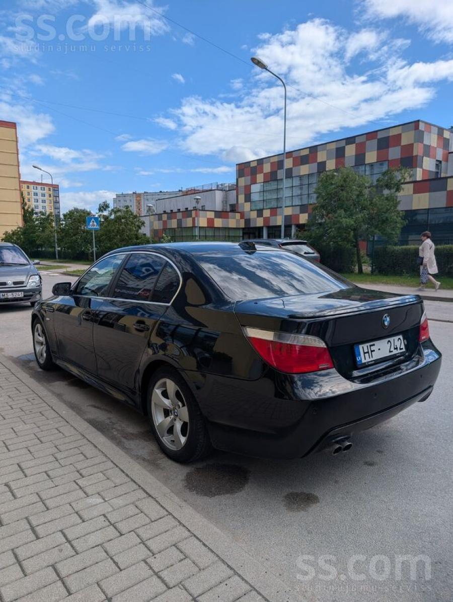 Melns BMW 525 2004 Rīga, ar dzinēja tilpumu 2.50 L un nobraukumu 0 tūkst. km par 3900 €, foto 3 vietnē AUTOMOTO.COM.LV