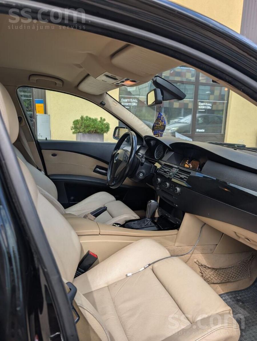 Melns BMW 525 2004 Rīga, ar dzinēja tilpumu 2.50 L un nobraukumu 0 tūkst. km par 3900 €, foto 5 vietnē AUTOMOTO.COM.LV