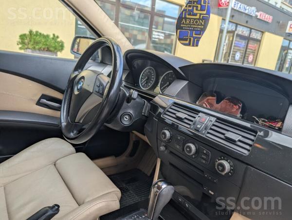 Black BMW 525 2004 in Riga, with an engine capacity of 2.50 L and mileage of 0 thousand km for 3900 €, photo 5 on AUTOMOTO.COM.LV