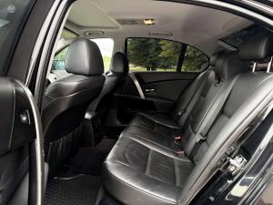 Black BMW 525 2004 in Kaunas, with an engine capacity of 2.49 L and mileage of 391 thousand km for 3300 €, photo 14 on AUTOMOTO.COM.LV