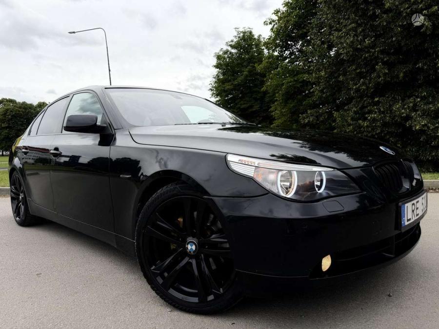 Black BMW 525 2004 in Kaunas, with an engine capacity of 2.49 L and mileage of 391 thousand km for 3300 €, photo 20 on AUTOMOTO.COM.LV