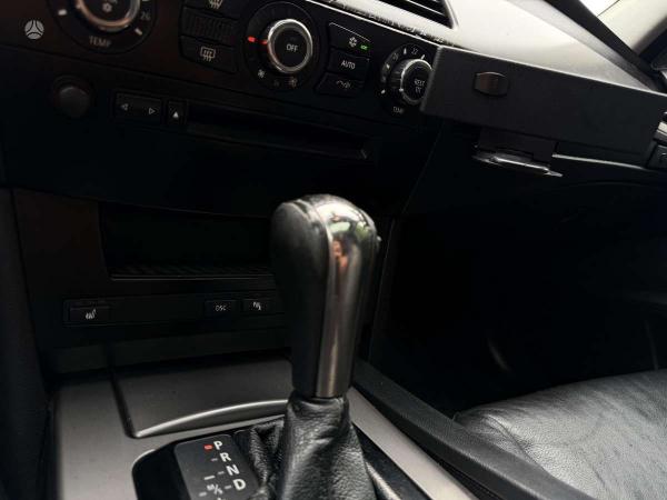Melns BMW 525 2004 Kauņa, ar dzinēja tilpumu 2.49 L un nobraukumu 393 tūkst. km par 3500 €, foto 8 vietnē AUTOMOTO.COM.LV