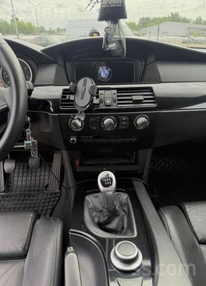 Melns BMW 525 2004 Rīga, ar dzinēja tilpumu 2.50 L un nobraukumu 427 tūkst. km par 5000 €, foto 7 vietnē AUTOMOTO.COM.LV