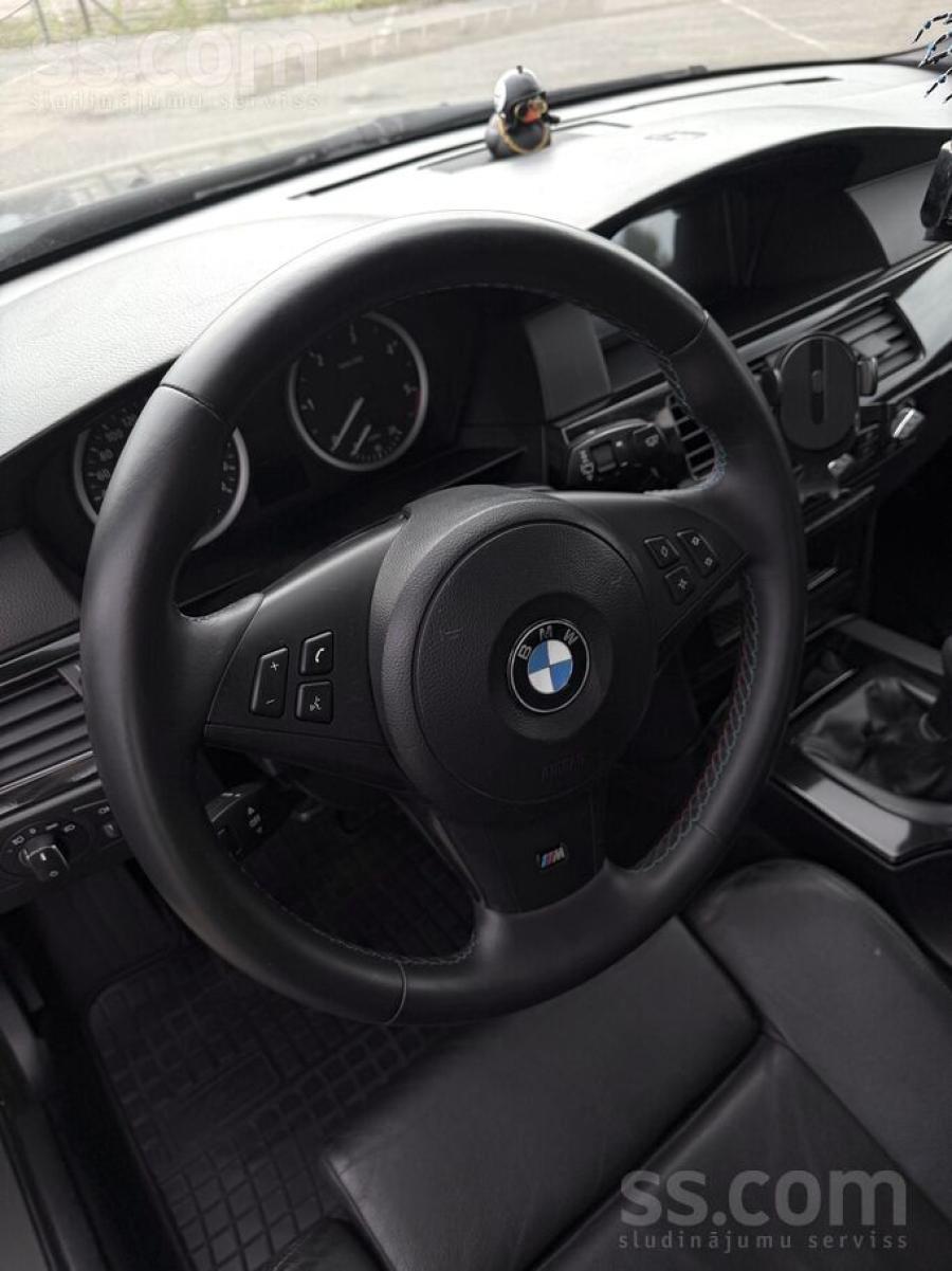 Melns BMW 525 2004 Rīga, ar dzinēja tilpumu 2.50 L un nobraukumu 427 tūkst. km par 5000 €, foto 8 vietnē AUTOMOTO.COM.LV
