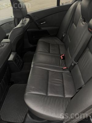 Melns BMW 525 2004 Rīga, ar dzinēja tilpumu 2.50 L un nobraukumu 427 tūkst. km par 5000 €, foto 9 vietnē AUTOMOTO.COM.LV