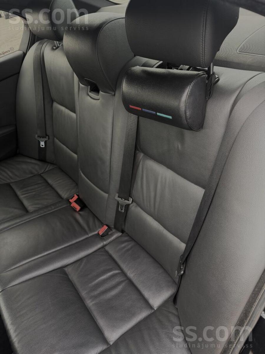 Melns BMW 525 2004 Rīga, ar dzinēja tilpumu 2.50 L un nobraukumu 427 tūkst. km par 5000 €, foto 10 vietnē AUTOMOTO.COM.LV