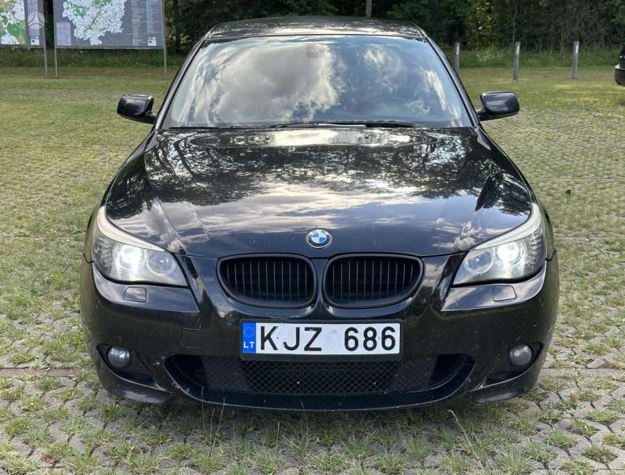 Melns BMW 525 2004 Anykščiai, ar dzinēja tilpumu 2.50 L un nobraukumu 452 tūkst. km par 1700 €, foto 3 vietnē AUTOMOTO.COM.LV
