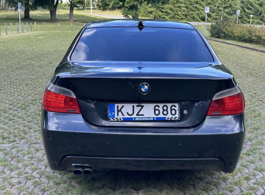 Melns BMW 525 2004 Anykščiai, ar dzinēja tilpumu 2.50 L un nobraukumu 452 tūkst. km par 1700 €, foto 8 vietnē AUTOMOTO.COM.LV