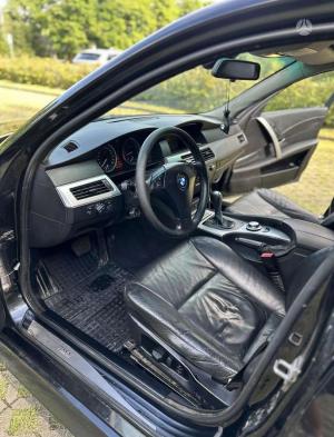 Melns BMW 525 2004 Anykščiai, ar dzinēja tilpumu 2.50 L un nobraukumu 452 tūkst. km par 1700 €, foto 10 vietnē AUTOMOTO.COM.LV