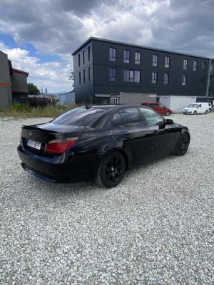 Black BMW 525 2004 in Tallinn, with an engine capacity of 0.00 L and mileage of 378 thousand km for 2999 €, photo 6 on AUTOMOTO.COM.LV