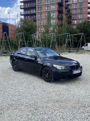 Black BMW 525 2004 in Tallinn, with an engine capacity of 0.00 L and mileage of 378 thousand km for 2999 €, photo 18 on AUTOMOTO.COM.LV