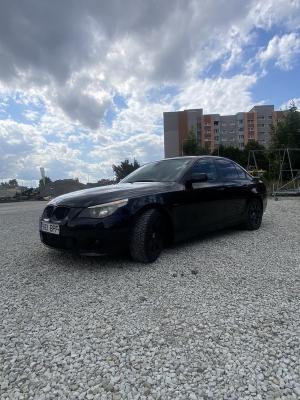 Black BMW 525 2004 in Tallinn, with an engine capacity of 0.00 L and mileage of 378 thousand km for 2999 €, photo 22 on AUTOMOTO.COM.LV