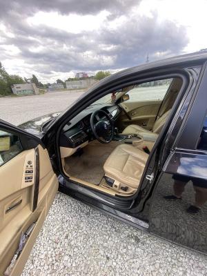 Black BMW 525 2004 in Tallinn, with an engine capacity of 0.00 L and mileage of 378 thousand km for 2999 €, photo 25 on AUTOMOTO.COM.LV