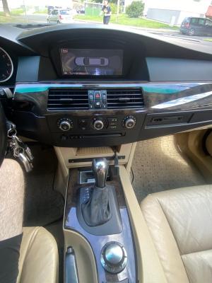 Black BMW 525 2004 in Tallinn, with an engine capacity of 0.00 L and mileage of 378 thousand km for 2999 €, photo 27 on AUTOMOTO.COM.LV