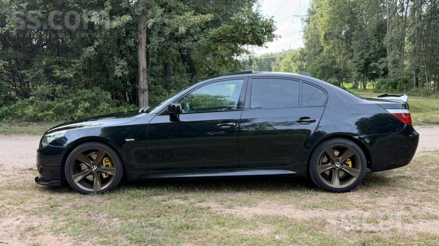 Melns BMW 525 2004 Rīga, ar dzinēja tilpumu 2.50 L un nobraukumu 368 tūkst. km par 7000 €, foto 9 vietnē AUTOMOTO.COM.LV