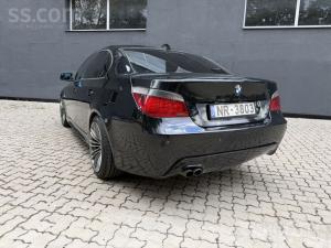Black BMW 525 2004 in Riga, with an engine capacity of 2.50 L and mileage of 340 thousand km for 4400 €, photo 5 on AUTOMOTO.COM.LV