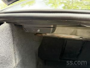 Black BMW 525 2004 in Riga, with an engine capacity of 2.50 L and mileage of 340 thousand km for 4400 €, photo 9 on AUTOMOTO.COM.LV
