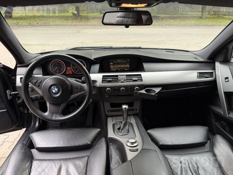 Black BMW 525 2004 in Riga, with an engine capacity of 2.50 L and mileage of 340 thousand km for 4400 €, photo 11 on AUTOMOTO.COM.LV